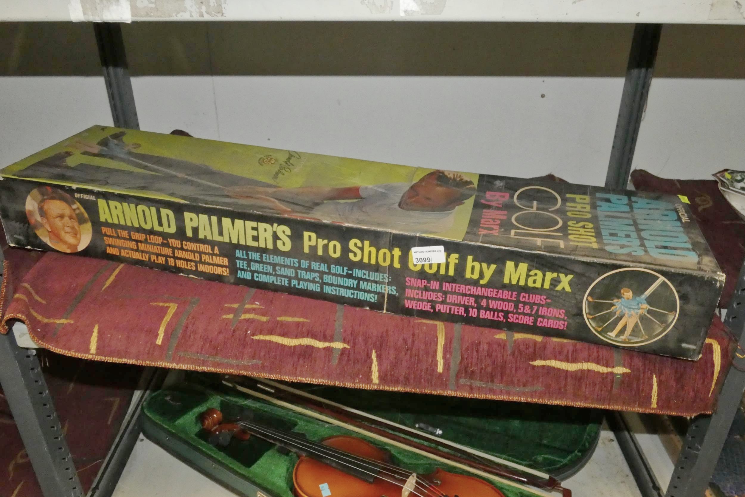 A vintage Arnold Palmer pro shot golf game in original box