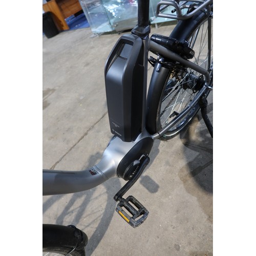 CAT ALT: 1 x Kalkhoff Agattu 3 light grey battery powered pedal ...