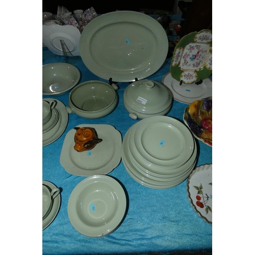 A quantity of miscellaneous plain green Spode dinnerware, a quantity of ...