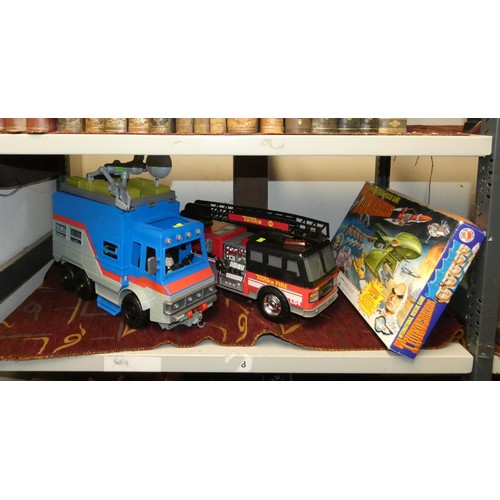 A quantity of miscellaneous Lego, small Monster figures, a Thunderbirds ...