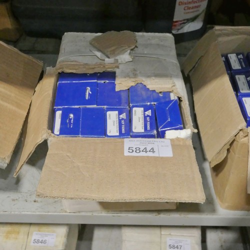 1 x box containing approx 100 x SCP HSS bi-metal hole saws 25mm