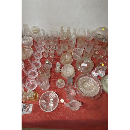 A large quantity of miscellaneous decorative glassware and drinking glasses
