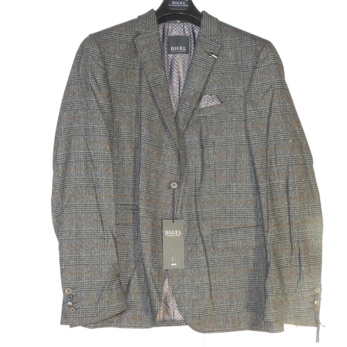 A gentleman's grey check jacket by Digel size 44R, retail price approx ...