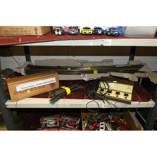 A model q Gaugemaster electronic loco controller and a large quantity ...
