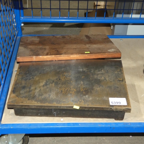 A precision engineers metal surface plate with wooden cover approx 46.5 ...
