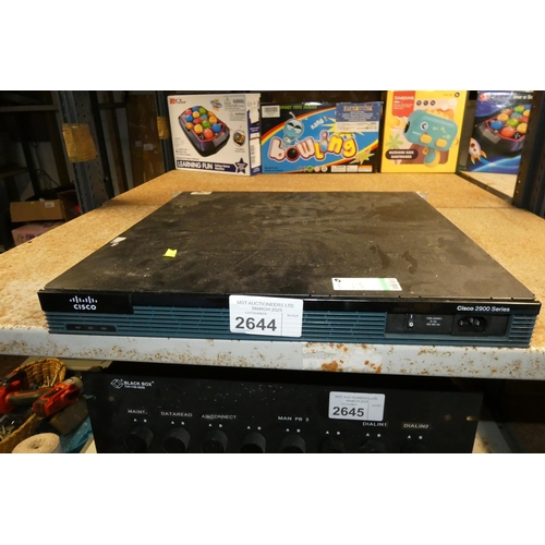 A 2900 series Cisco Modular network router type 2901 -trade