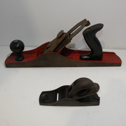 4 x various planes comprising a Stanley No. 79 cabinet makers side ...