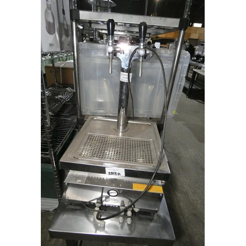 Twin tap 2 line beer cooler dispenser by Lindr, appears to work okay ...