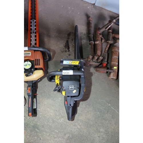 1 x McCulloch MacCat 839 petrol engine chainsaw