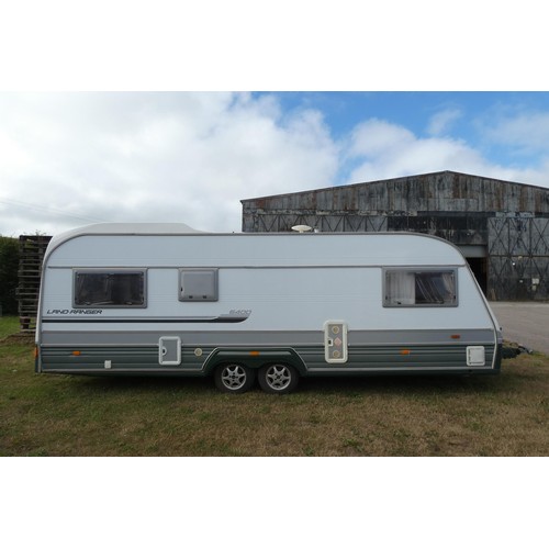 An Avondale Land Ranger 6400 S twin axle, braked, 5 berth caravan ...