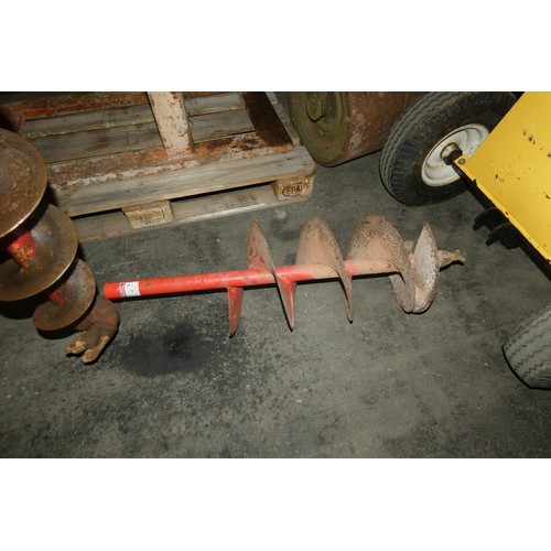 1 x Tracmaster Camon HD99 hydraulic post hole borer with 2 x augers (8 ...