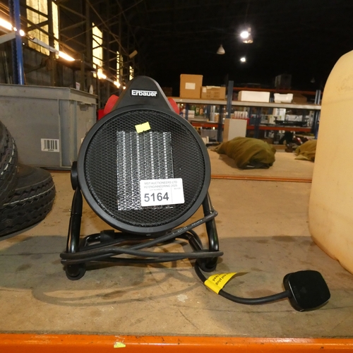 1 x Erbauer 2.5kw electric heater 240v