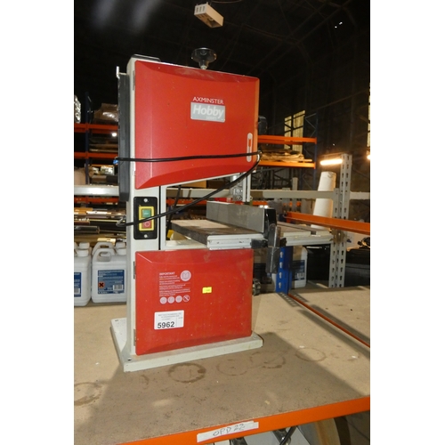 1 x Axminster Hobby HBS200N bench top band saw 240v
