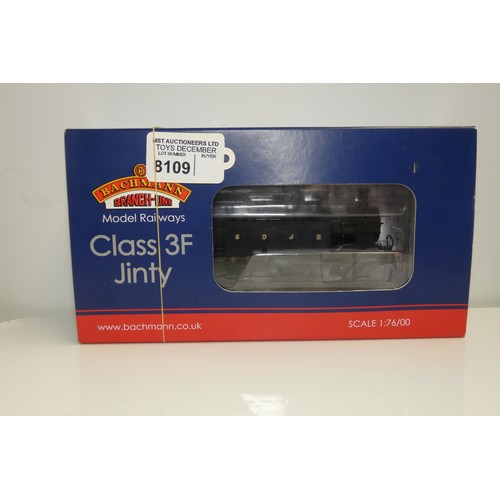 1 x Bachmann Class 3F Jinty 23, Model number: 32-233, 00 gauge locomotive