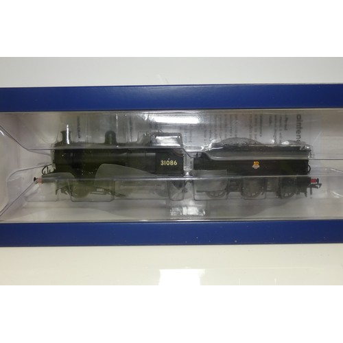 1 x Bachmann C Class 31086 locomotive, Model number: 31-462, 00 gauge