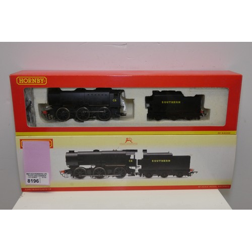 1 x Hornby SR 0-6-0 Class Q1 'C8', Model number: R2343, 00 gauge locomotive