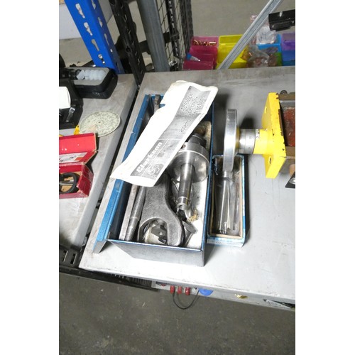 1 x Warco bench top mini mill product ref. 004850RB, 240v supplied with ...