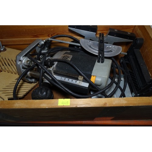 1 x Elu router 240v suppied with a quantity of various accessories