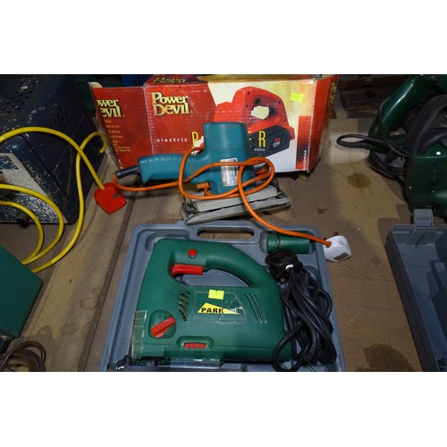 4 x various power tools comprising 1 x Elu jigsaw, 1 x Parkside jigsaw ...
