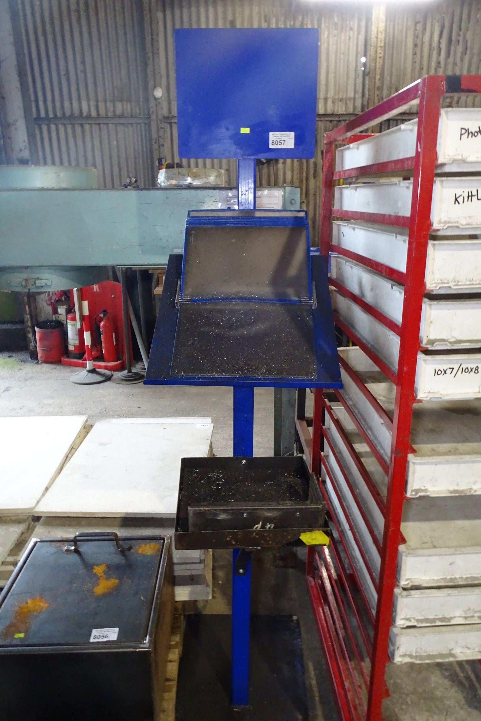 1 x Industrial reading stand with a shelf/tray below