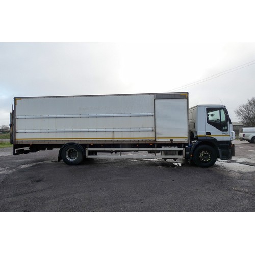 Iveco Stralis 360 EEV, 18 ton Box lorry c/w Tail lift. Registration ...