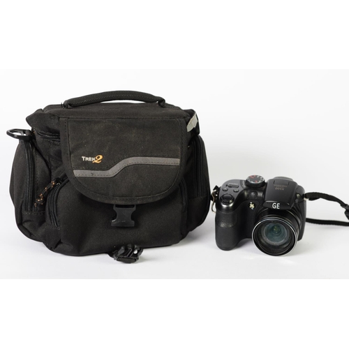 GENERAL IMAGING CO. (GE) DIGITAL CAMERA X500 with printed instructions ...