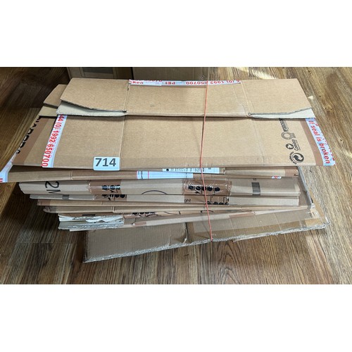 Selection of used boxes