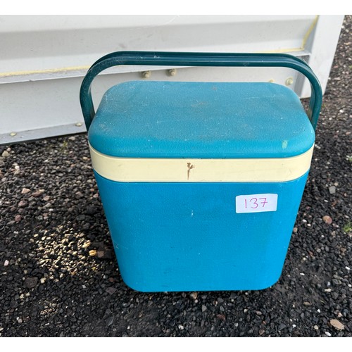 Vintage Blue Cool Box