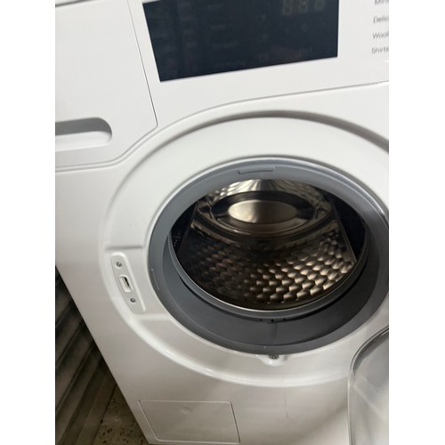 Miele W1 washing machine, 8kg capacity. Model: WCD120 WCS (as labelled ...