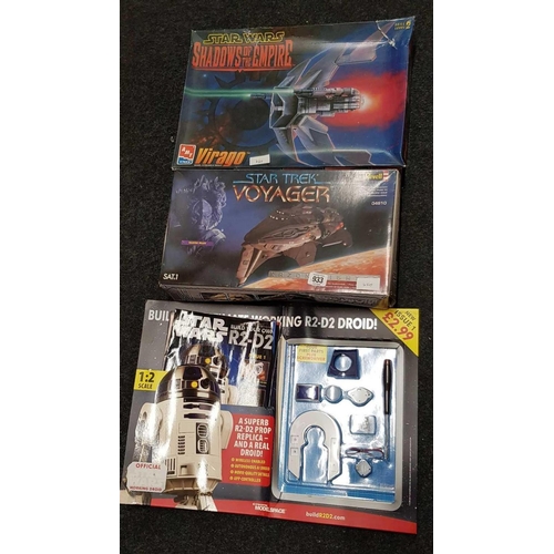 3 CONSTRUCTION KITS, STAR TREK VOYAGER, STAR WARS SHADOWS OF THE EMPIRE ...