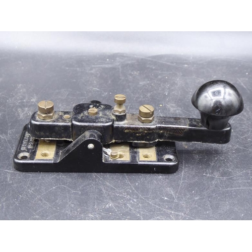 Bakelite Morse Code Key W.T 8 Amp No2 MK III