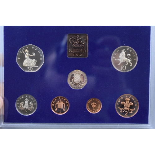 Royal Mint Proof Coinage of Great Britain & Northern Ireland 1982 Coin Set