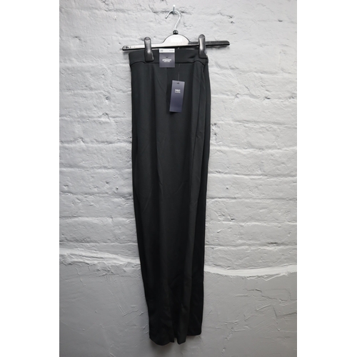 Five Brand New pairs of M&S Black Straight High Rise Pants in Size 20 Short