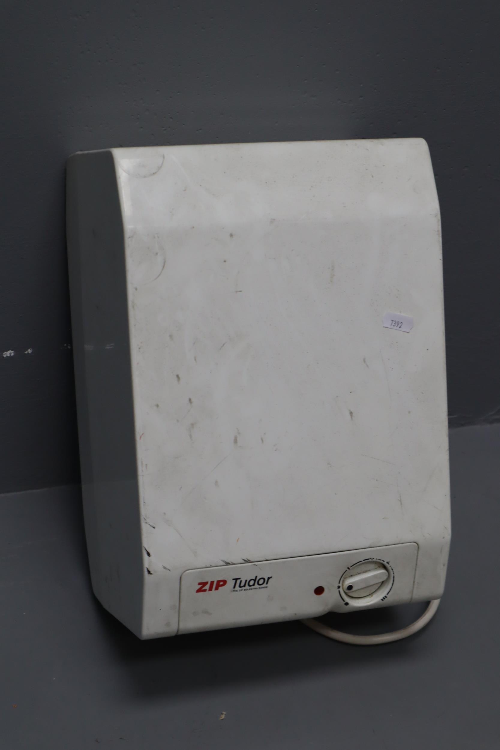 A Zip Tudor P352 5 Litre Boiler