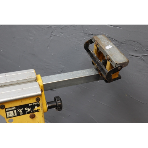 DeWalt DE7023 Mitre Saw Universal Legstand Approx 75"x 36"x 28"