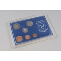 An Isle of Man 1976 Coin Set