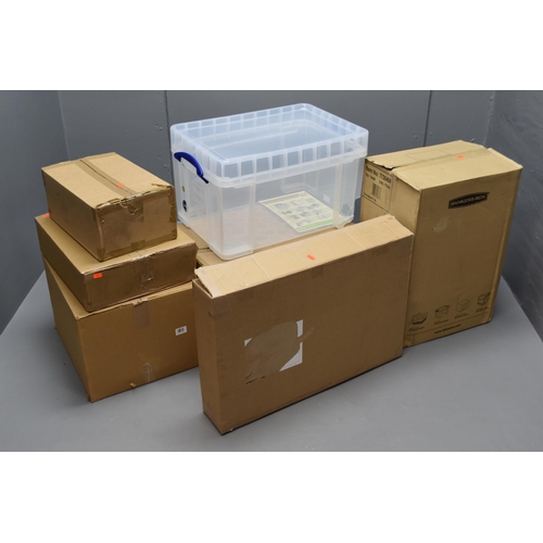 A Selection of Really Useful Clear Plastic Storage Boxes To Include 20 ...