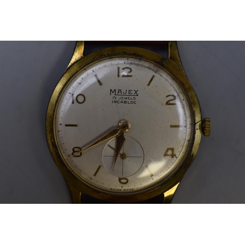 Majex 17 jewel mechanical watch (working)