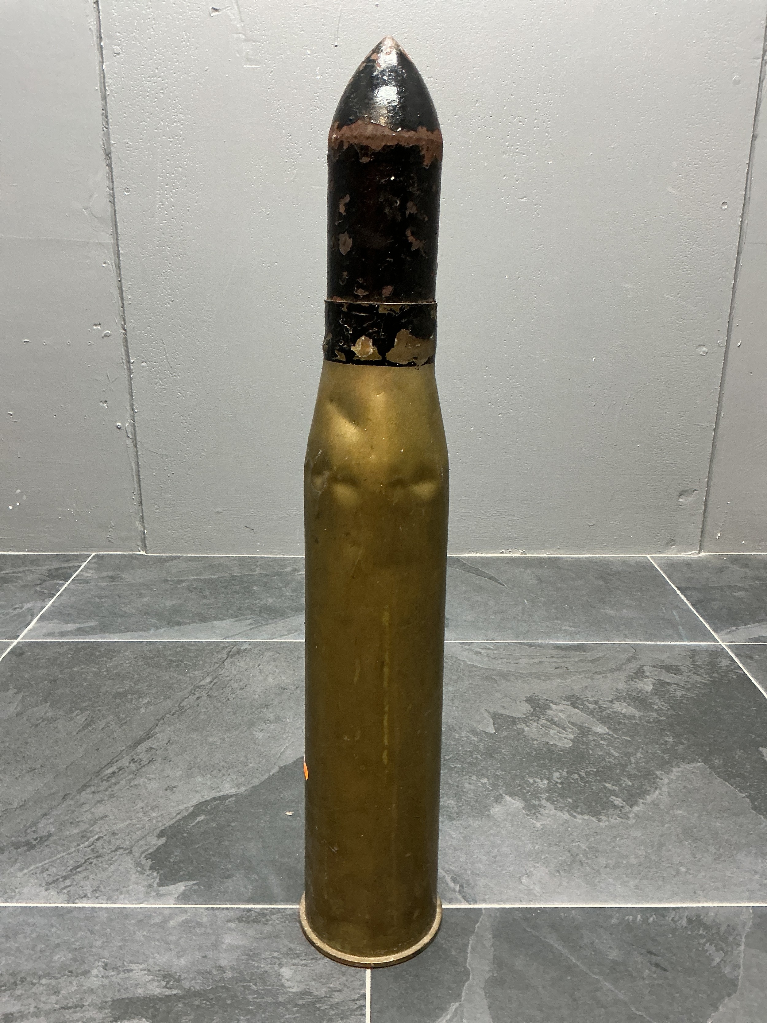 Large Artillery Shell in Brass case (80cm Long)