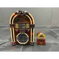 An Akura Jukebox Style CD Player/Radio (Lights Up When Tested, Requires ...