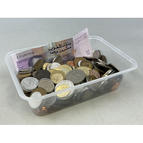 Selection of Unsorted Coinage including Banknote (1.6kg)