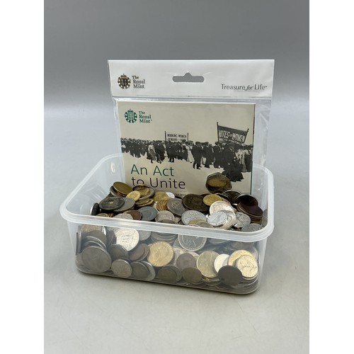 Large Selection of Mixed Unsorted Coinage (2.2kg) and Collectable 50p