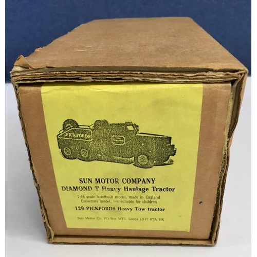 Very rare Sun Motor Company 128 1:48 Scale Diamond T Heavy Haulage ...