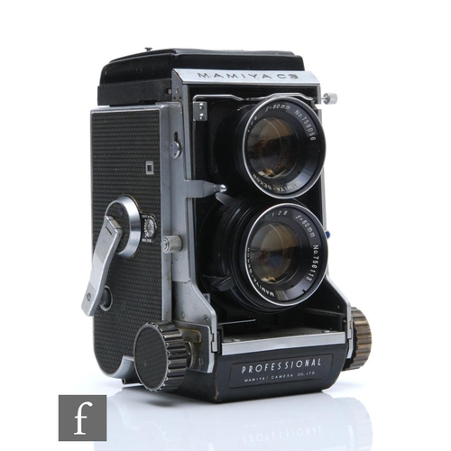 A Mamiya C3 camera, Twin-lens reflex medium format camera, with Mamiya ...