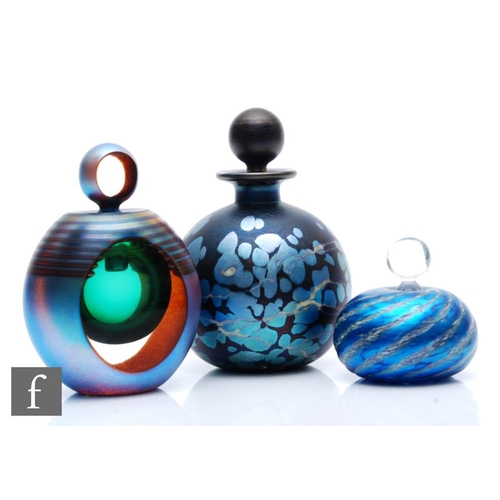 Richard P. Golding - Station Glass - A contemporary studio glass scent ...