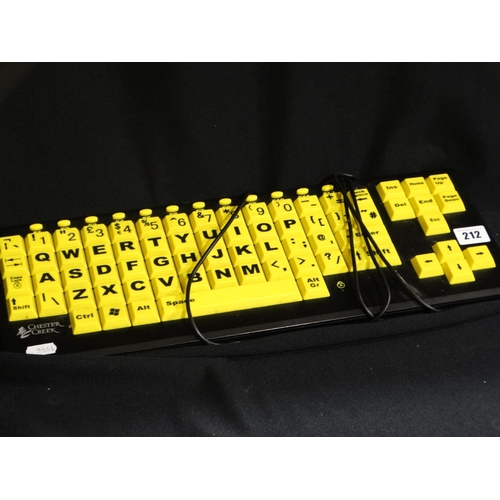 An Easy Read Computer Keyboard