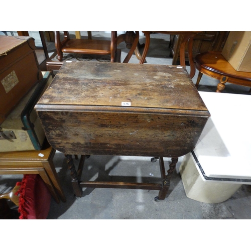 A Polished Oak Drop Leaf Tea Trolley