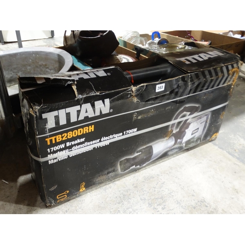 A Titan 700w Breaker