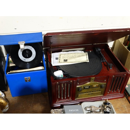 A Case Of 45rpm Records, Together With A Thomas Pacconi Vintage Style ...