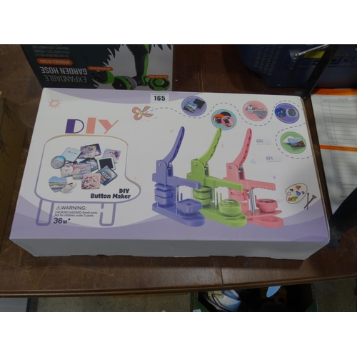 A New & Boxed DIY Button Maker